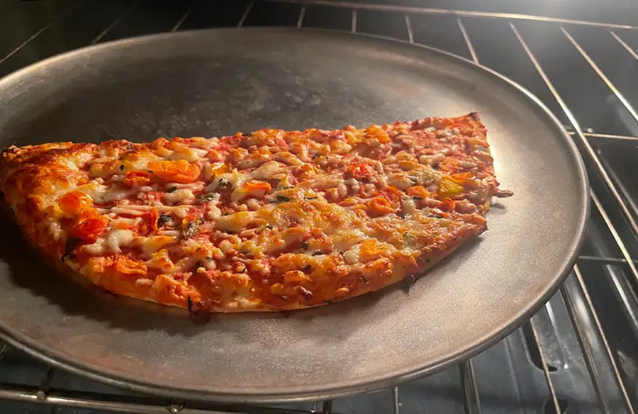 Exploring Frozen Pizza Cooking Methods - bizfountain